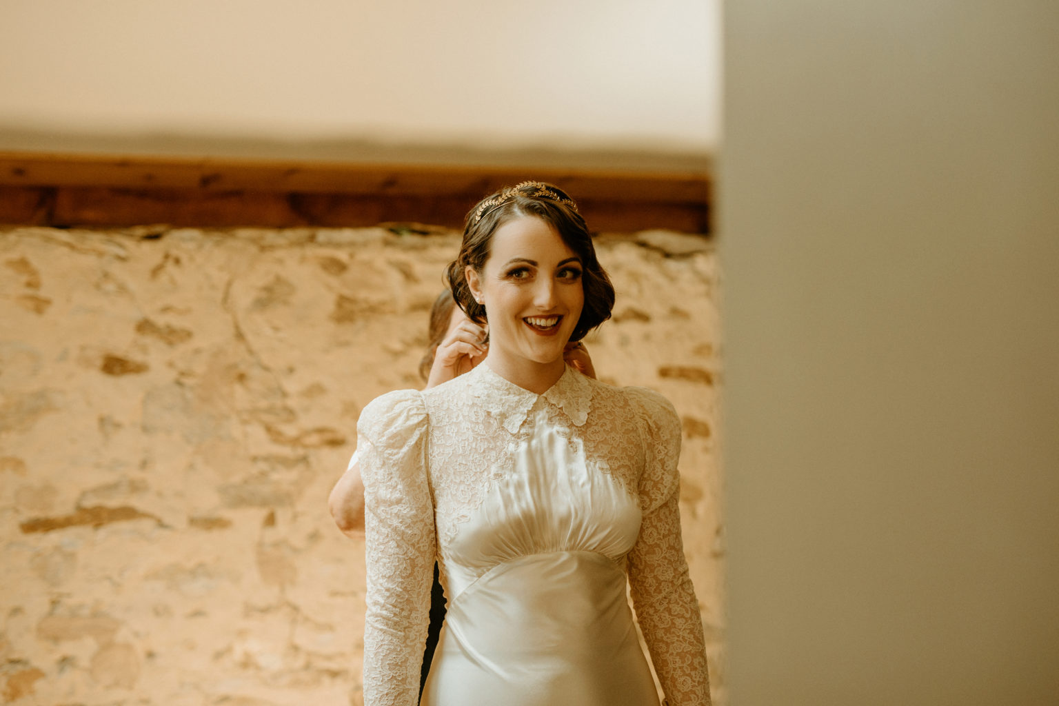 1930s Art Deco Wedding in Solon, Iowa | Laura & Andrew - toreyrohdephotography.com